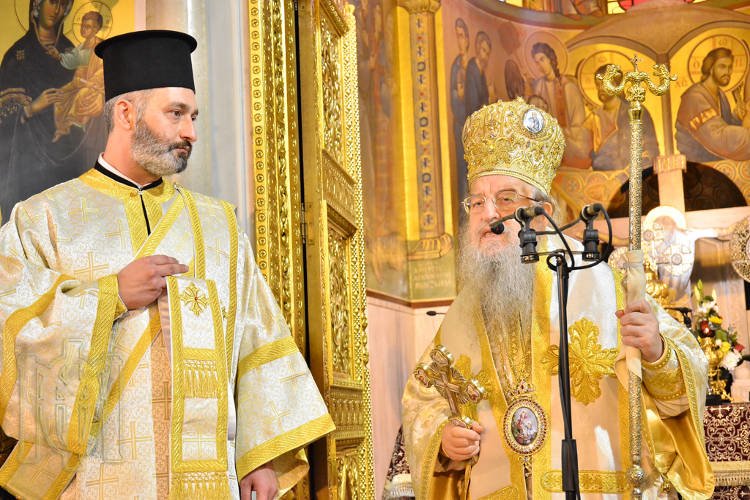 Χειροτονία νέου διακόνου στη Μητρόπολη Θεσσαλονίκης | proseuxi.gr