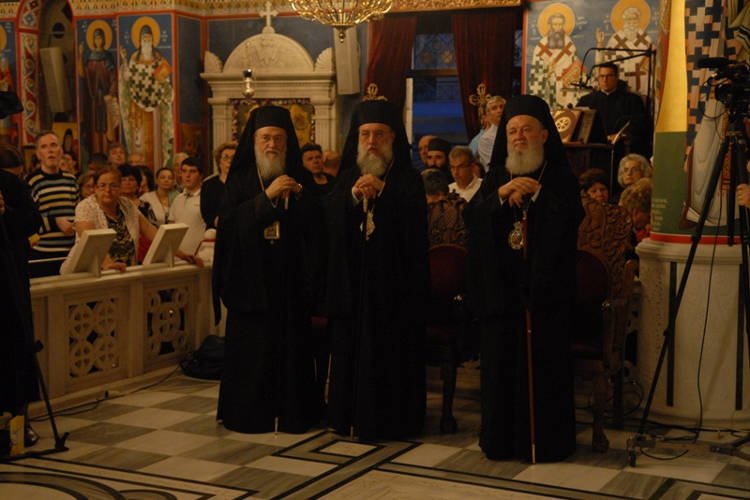 Εσπερινός στο Προσκύνημα του Οσίου Ιωάννου του Ρώσσου | proseuxi.gr