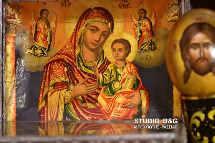 Οι Δ´ Χαιρετισμοί της Παναγίας στο Ναύπλιο (ΦΩΤΟ) | proseuxi.gr