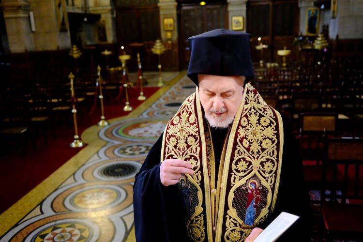 Ο Ακάθιστος Ύμνος στο Παρίσι (ΦΩΤΟ) | proseuxi.gr