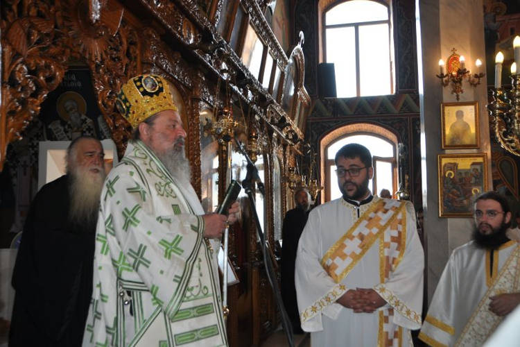 Χειροτονία νέου κληρικού στη Μητρόπολη Δράμας | proseuxi.gr