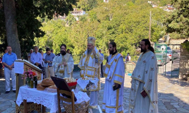 Η Ανάμνηση του εν Χωναίς θαύματος του Αρχαγγέλου Μιχαήλ στην Ορεινή ...