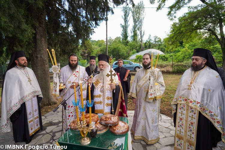 Εσπερινός του Αγίου Πνεύματος στη Μητρόπολη Βεροίας | proseuxi.gr