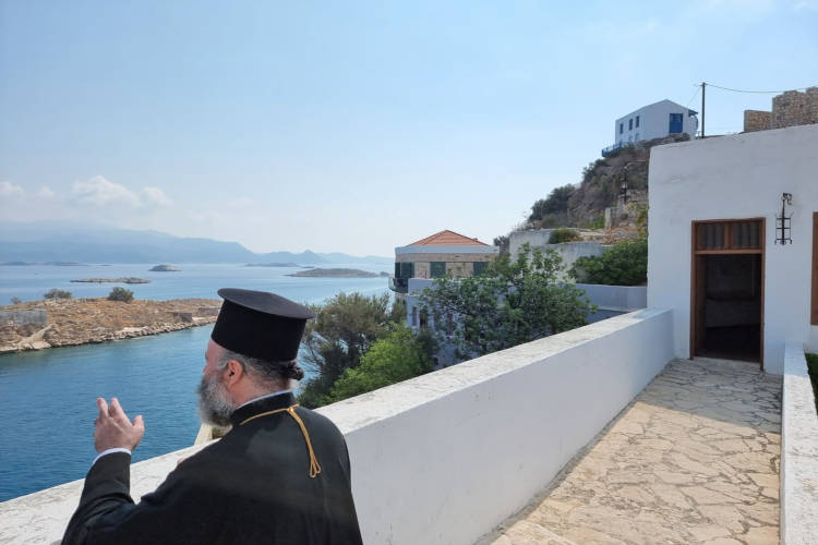 Ο Αρχιεπίσκοπος Αυστραλίας στο ακριτικό Καστελλόριζο | proseuxi.gr