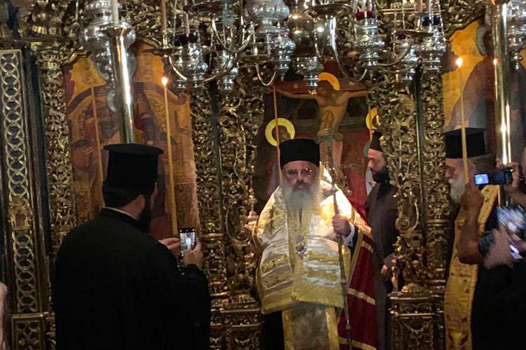 Ο Μητροπολίτης Λαγκαδά στην Ιερά Μονή της Μετανοίας του στην Πάτμο ...