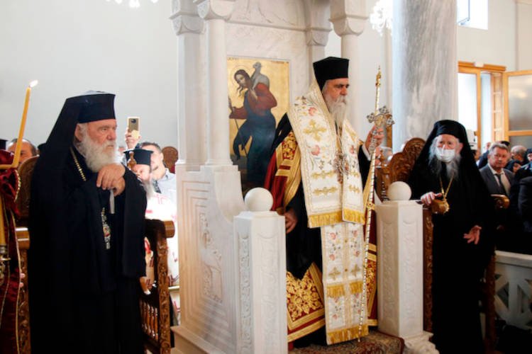 Η ενθρόνιση του Μητροπολίτη Ηλείας και Ωλένης Αθανασίου | proseuxi.gr