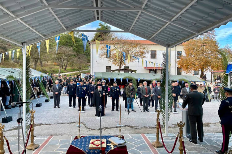 Η εορτή του Πυροβολικού στο στρατόπεδο Λοχαγού «ΑΜΒΡΑΖΗ» Ελευθερούπολης ...