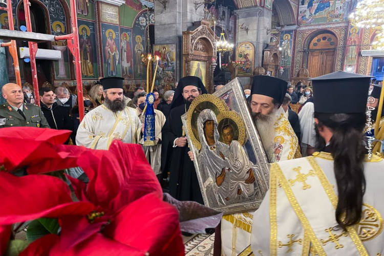 Η Μητρόπολη Φθιώτιδος υποδέχθηκε την Ιερά Εικόνα της Παναγίας του Όρους ...