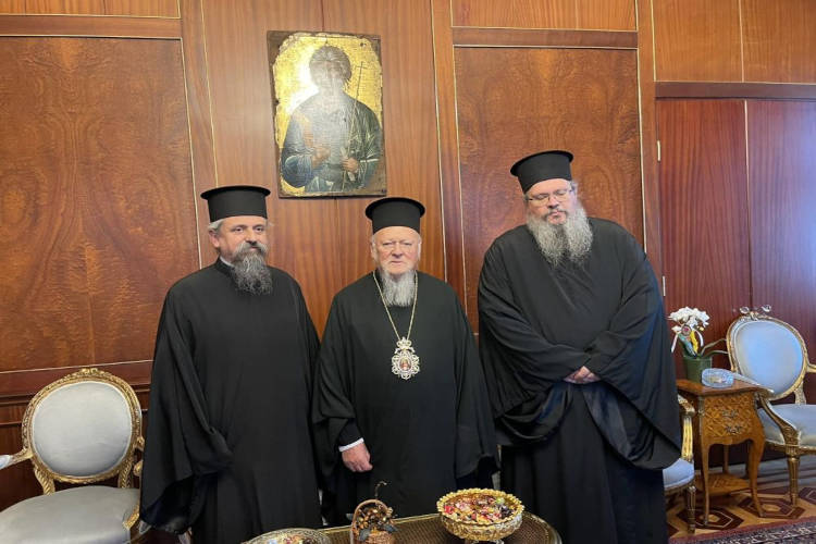 Στον Οικουμενικό Πατριάρχη οι Μητροπολίτες Λαρίσης και Καρπενησίου ...