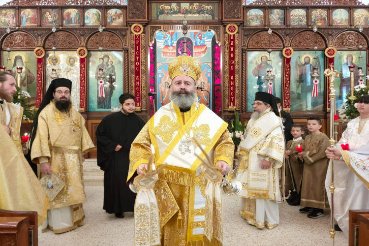 Χειροτονία νέου Πρεσβυτέρου από τον Αρχιεπίσκοπο Αυστραλίας στη ...