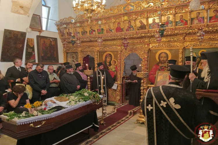 Η Νεκρώσιμος Ακολουθία του μακαριστού Αγιοταφίτου Αρχιμανδρίτου ...