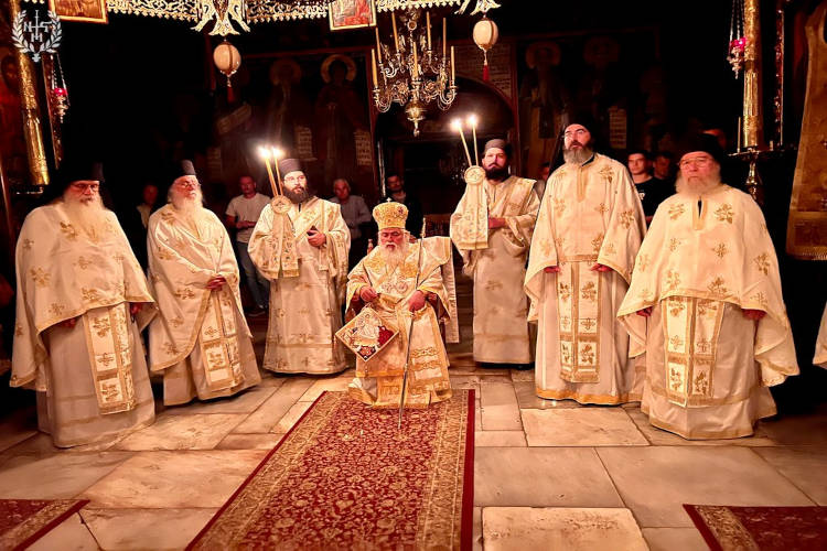 Ο Μητροπολίτης Νεαπόλεως στην Ιερά Σκήτη Αγίας Άννης Αγίου Όρους ...