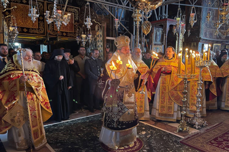 Ο Εορτασμός της Τιμίας Ζώνης στην Ιερά Μονή Βατοπαιδίου | proseuxi.gr